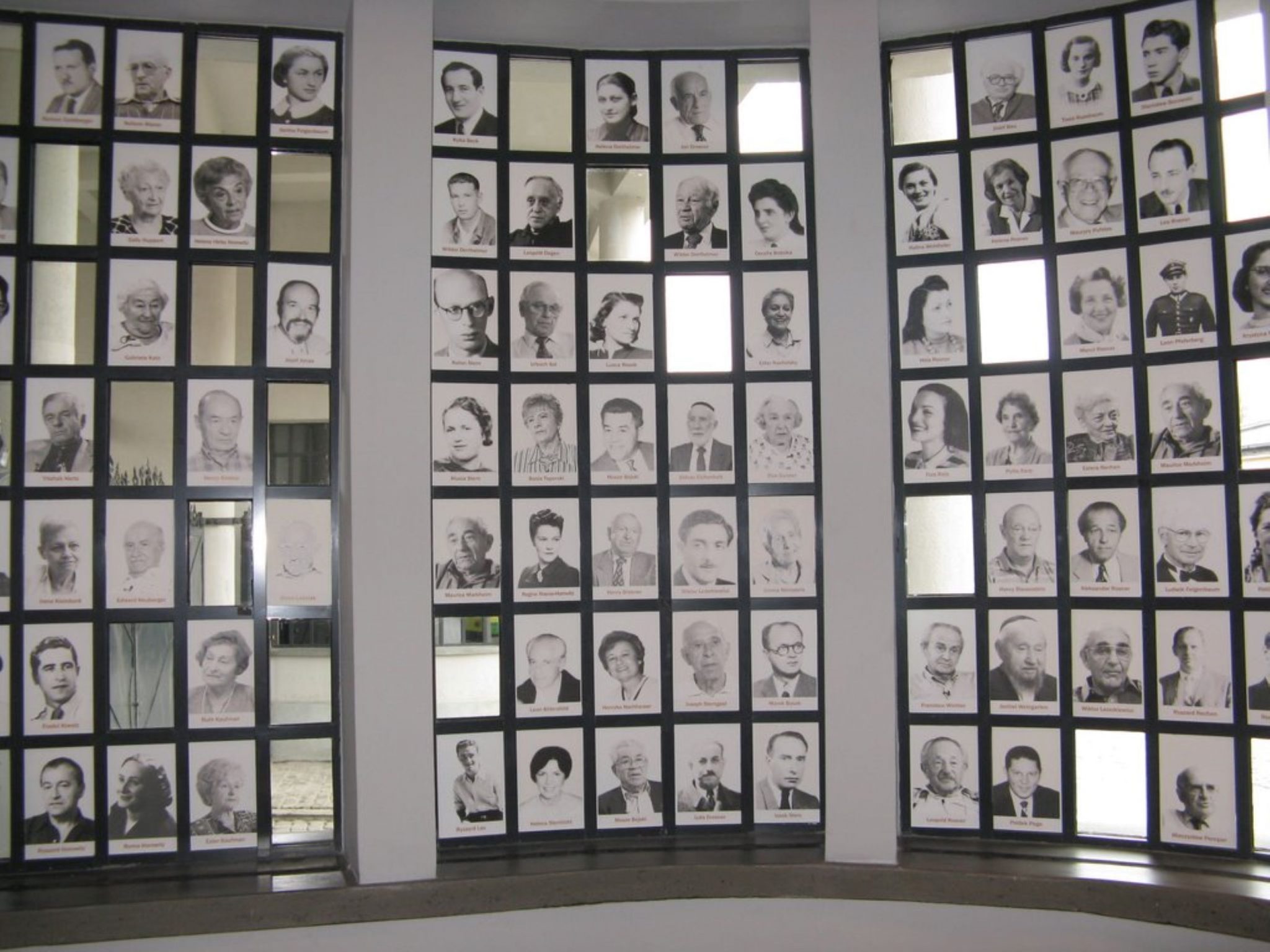 Die Erinnerung an die Shoah in polnischen Museen. Zeitzeugen wie Mietek ...